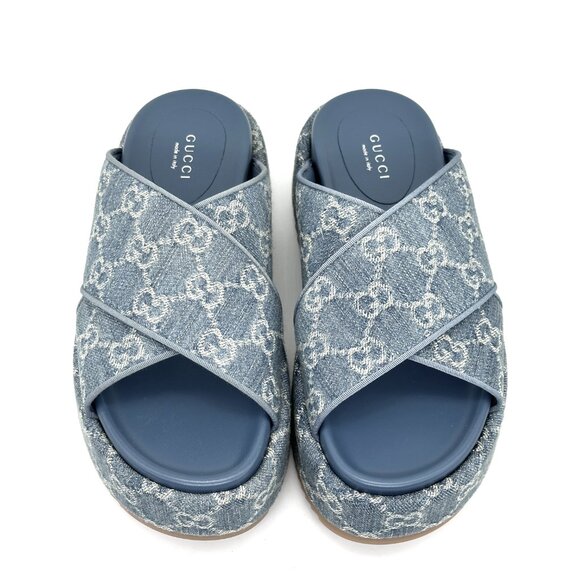 Gucci | Shoes | Gucci Gg Monogram Supreme Angelina Platform Slides ...